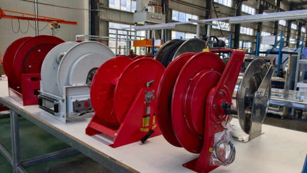 Features of Stainless Steel Hose Reels – Industrial hose reels ...